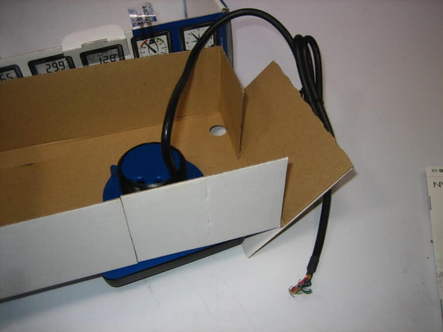 Navman 3100 Repeater - NMEA0183 Digital Data Display - NEW IN BOX ...