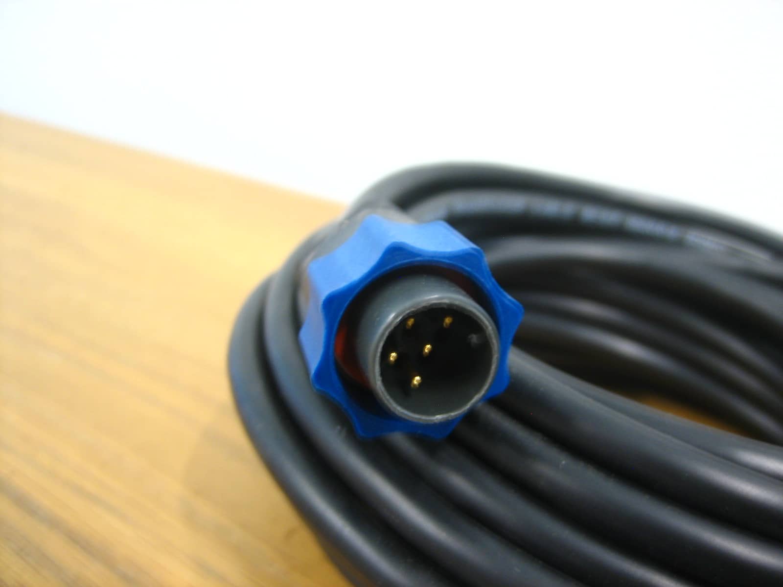 Navico Simrad Lowrance B&G Airmar *NEW* B60-20-BL 20° Transducer f/ NSS ...