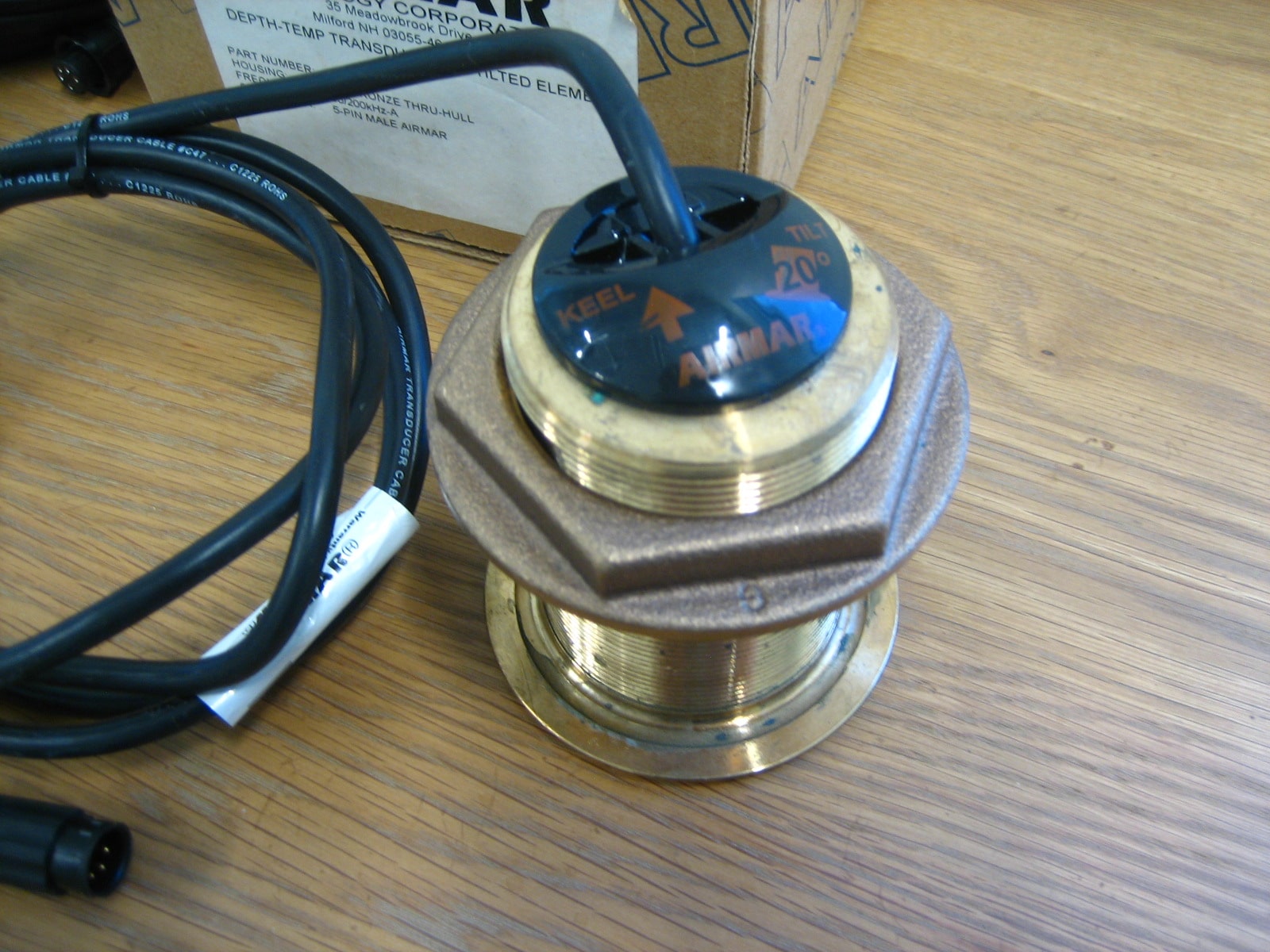 Navico Simrad Lowrance B&G Airmar *NEW* B60-20-BL 20° Transducer f/ NSS ...