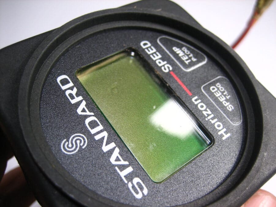 Standard Horizon Digital Speed Log SL40 *NEW OLD STOCK* - Max Marine ...