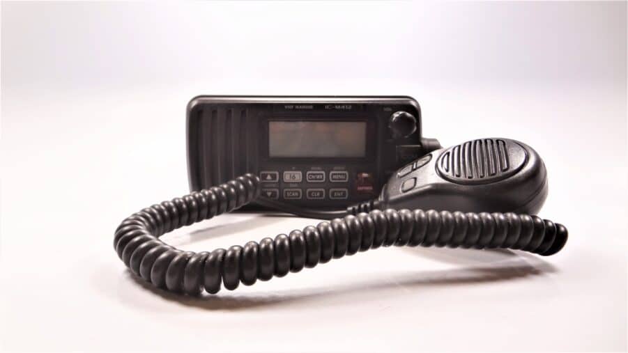Icom IC-M412 Submersible VHF Marine Radio Transceiver Unit w/ HM-164B ...
