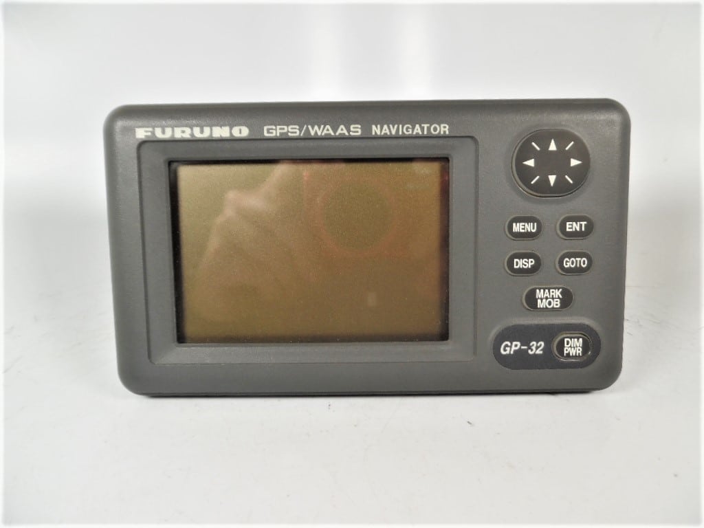 Furuno GP-32 GPS WAAS Navigator 3.5" Monochrome LCD Display Repeater ...