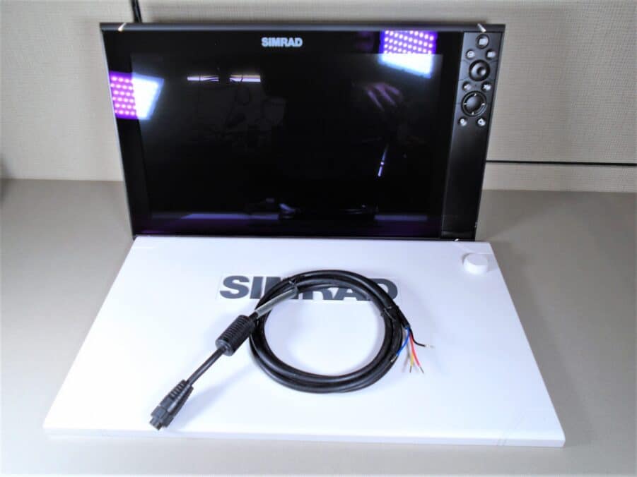 Simrad NSS16 Evo3 16" Touchscreen MFD Chartplotter Tested Good w ...