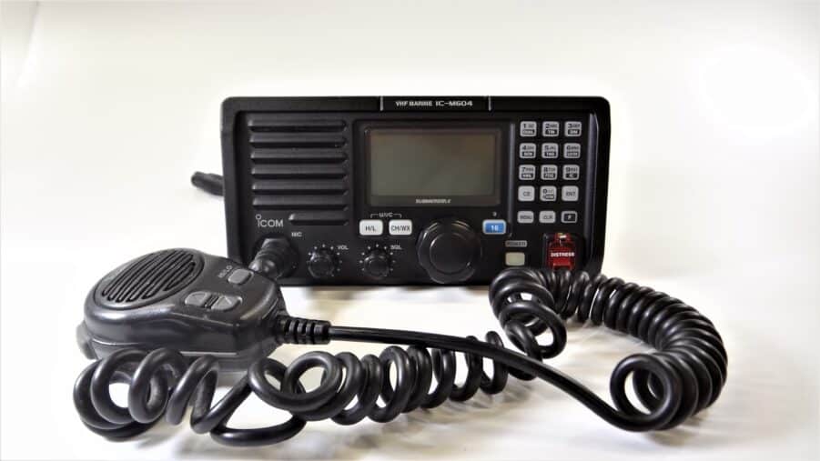 Icom IC-M604 VHF Submersible Fixed Mount Marine Radio Transceiver w ...
