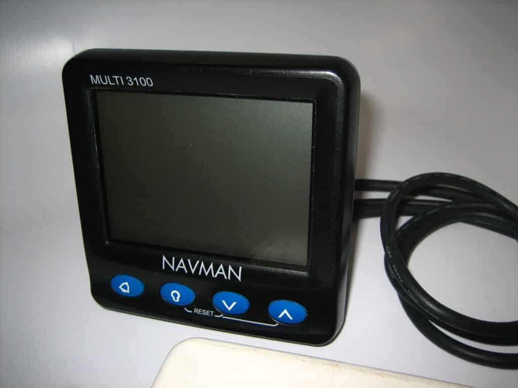 Navman Multi 3100 Display Missing Characters - Speed Depth Temperature ...