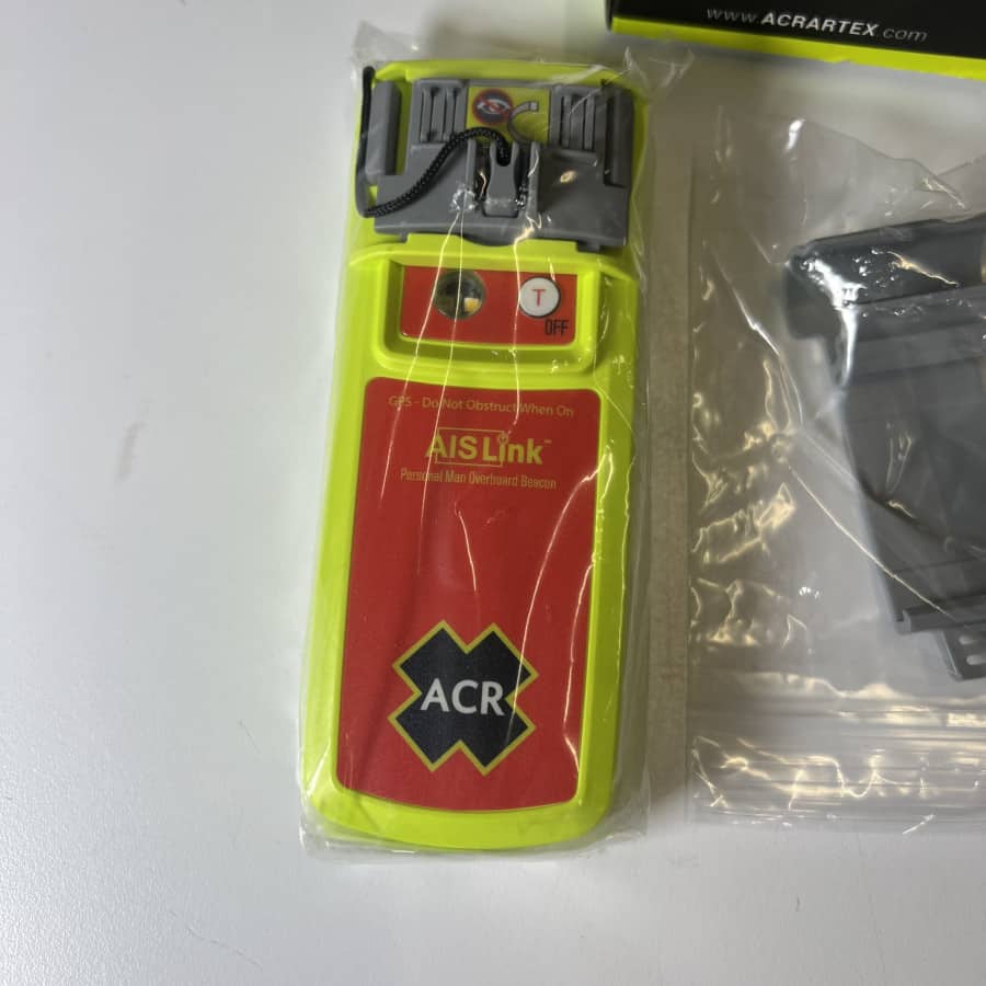 ACR 2886 AISLink MOB Personal Man Overboard Beacon - New OLD STOCK ...