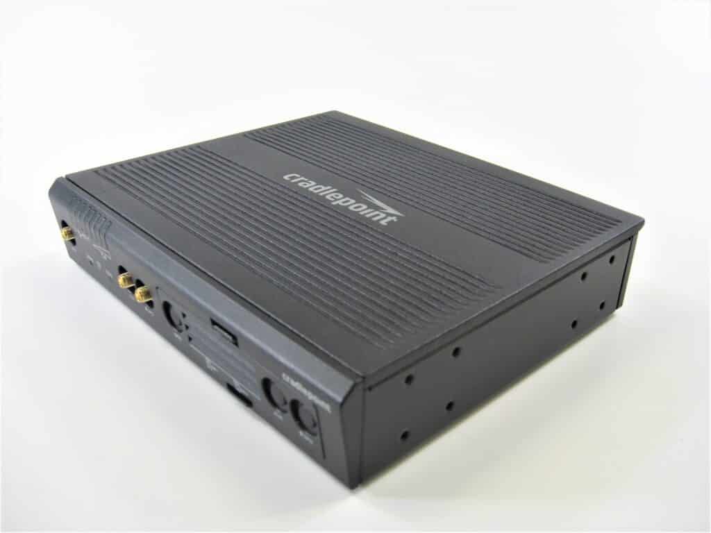 Cradlepoint AER2200-600M Advanced Edge Wireless Modem Router - Free US ...