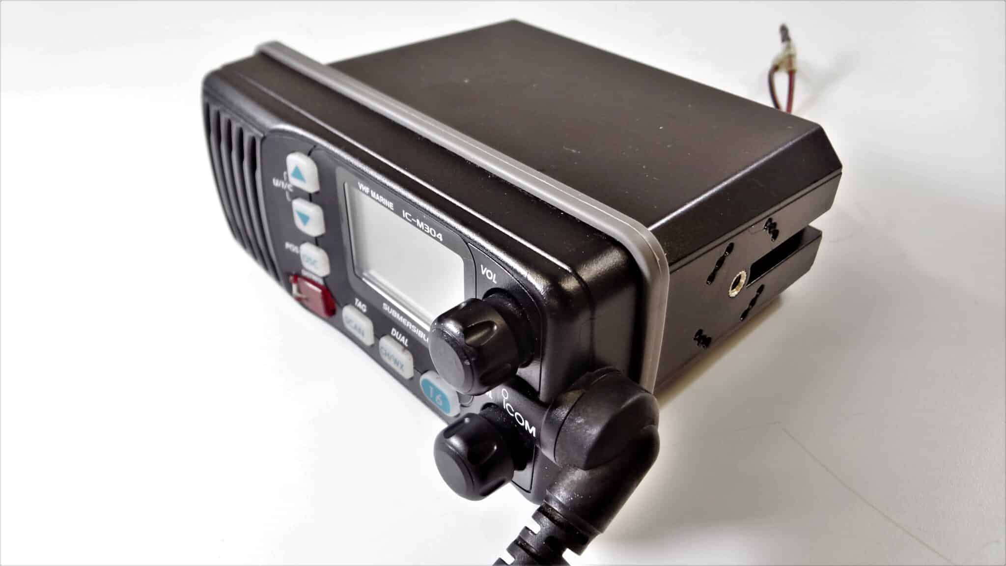 Icom IC-M304 Submersible Marine VHF Radio Transceiver Unit W/ HM-164B Hand Mic! - Max Marine ...