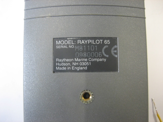 Raymarine/Raytheon Raypilot 65 Autopilot Wired Remote w/ Cradle M81101 ...