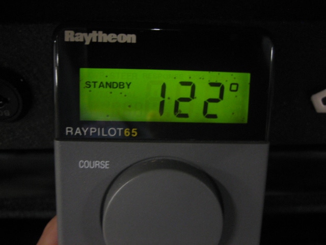 Raymarine/Raytheon Raypilot 65 Autopilot Wired Remote w/ Cradle M81101 ...