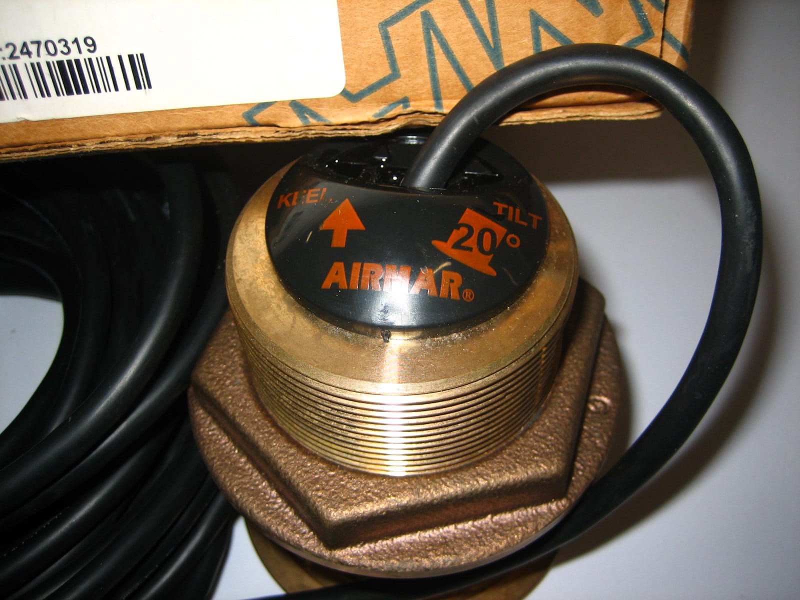 Navico Simrad Lowrance B&G Airmar *NEW* B60-20-BL 20° Transducer f/ NSS ...