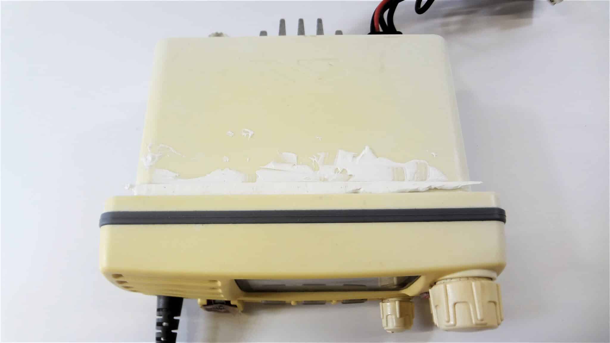 Standard Horizon Quest-X GX1500S Submersible Marine VHF Radio ...