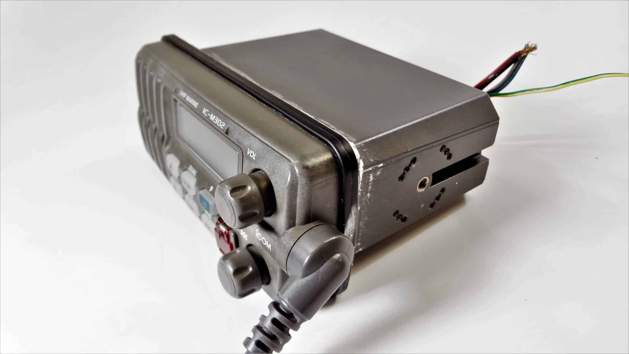 Icom IC-M302 Submersible Marine VHF Radio Transceiver Unit w/ HM-141G Hand Mic - Max Marine ...