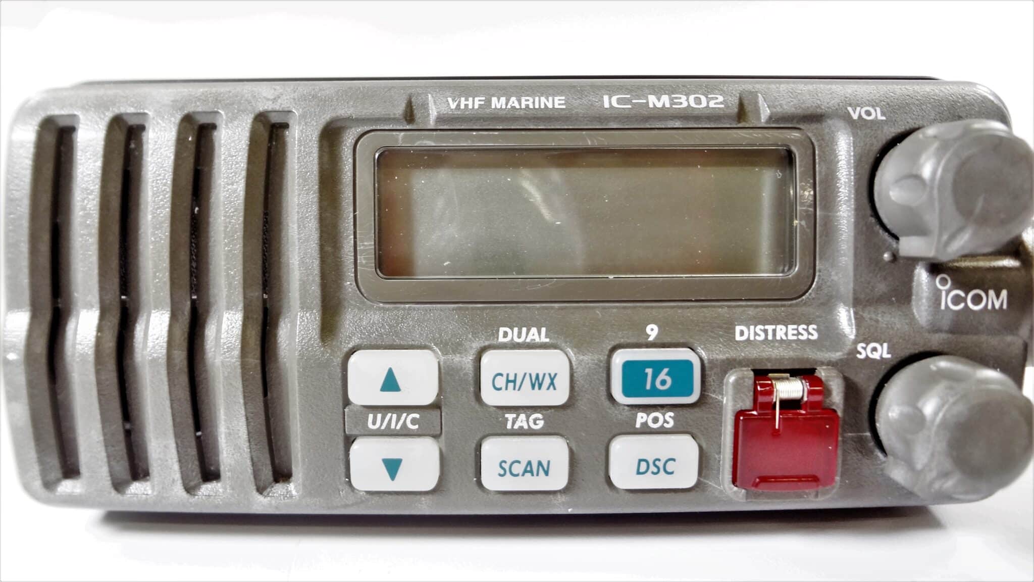 Icom IC-M302 Submersible Marine VHF Radio Transceiver Unit w/ HM-141G Hand Mic - Max Marine ...