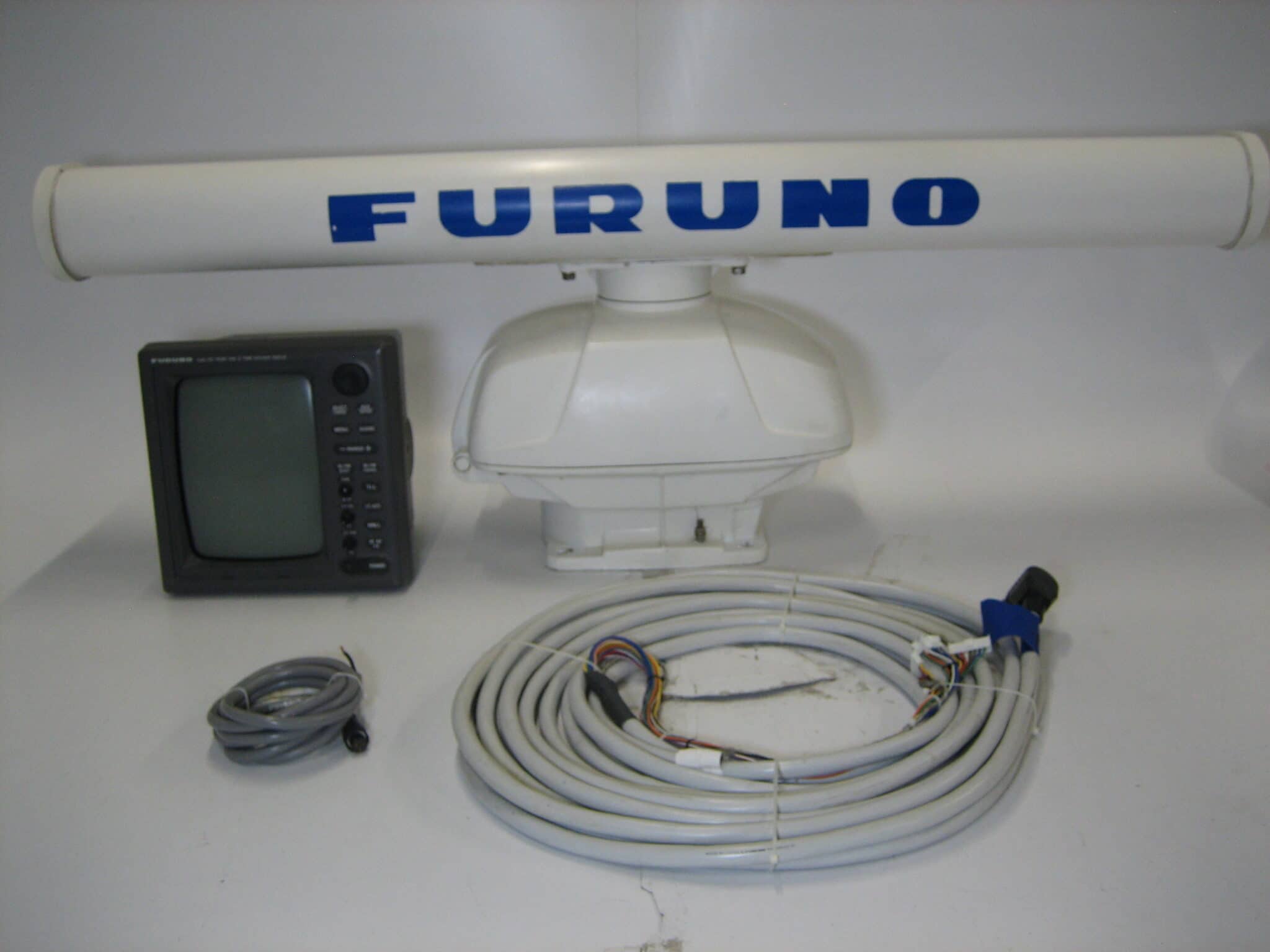 FURUNO 1942MK2 6kw Open Array Radar CRT System - 64 Mile - 90 Days Warr ...