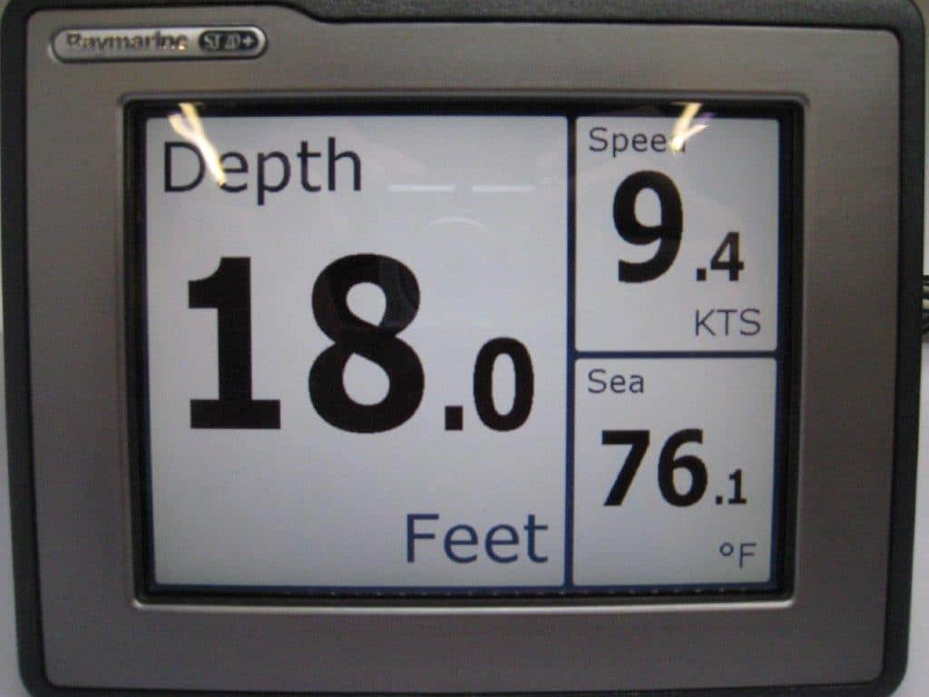 Raymarine ST70+ Multifunction Instrument/Pilot Display-STng-E22115- 90 ...