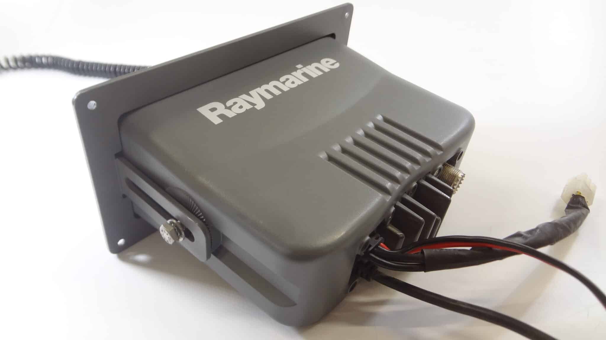 Raymarine RAY218 Marine VHF Two Way Radio Transceiver Unit w/Raymarine ...