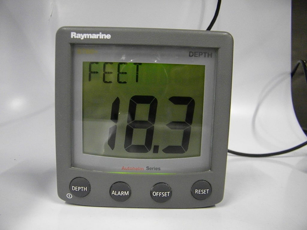 Raymarine ST60+ Depth Display Head w/Sun Cover-A22002-P-90 Day Warr ...