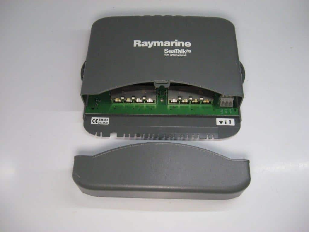 Raymarine E55058 SeaTalk HS Network Switch - (1)5m + (1)1.5m Network ...