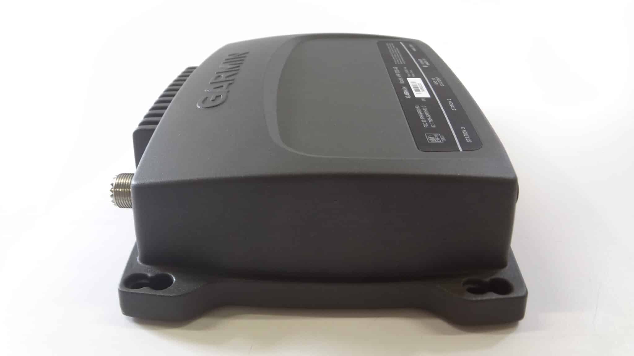 Garmin VHF 300 AIS Compact Marine VHF Two-Way Radio Transceiver Unit ...
