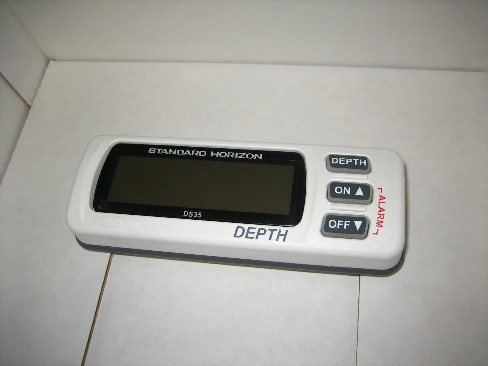 Standard Horizon Digital Depth Sounder Instrument DS35W *NEW OPEN BOX ...