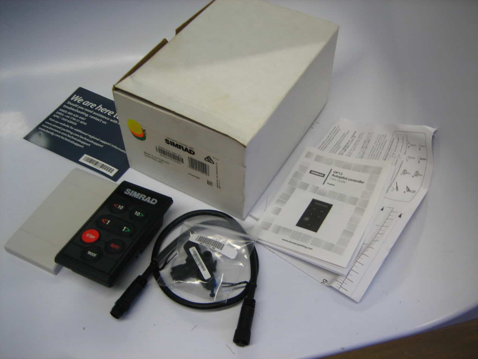 Simrad OP12 Autopilot Remote Control Controller Kit *NEW OPEN BOX* 000 ...