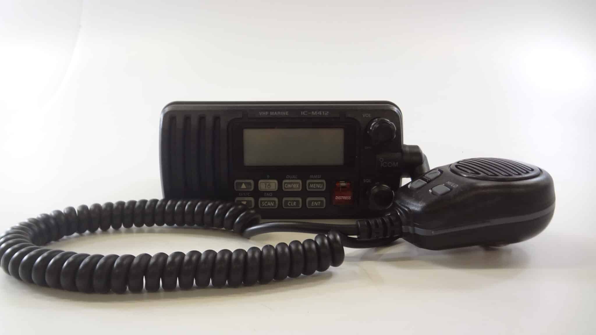 Icom IC-M412 Submersible VHF Marine Radio Transceiver Unit w/ HM-164B Hand Mic! - Max Marine ...