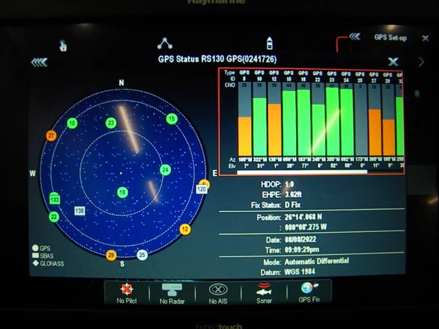 Raymarine e165 15.4" HybridTouch MFD Display -E70025- TESTED -90 Day ...
