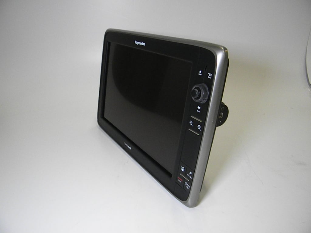 Raymarine e165 15.4" HybridTouch MFD Display -E70025- TESTED -90 Day ...