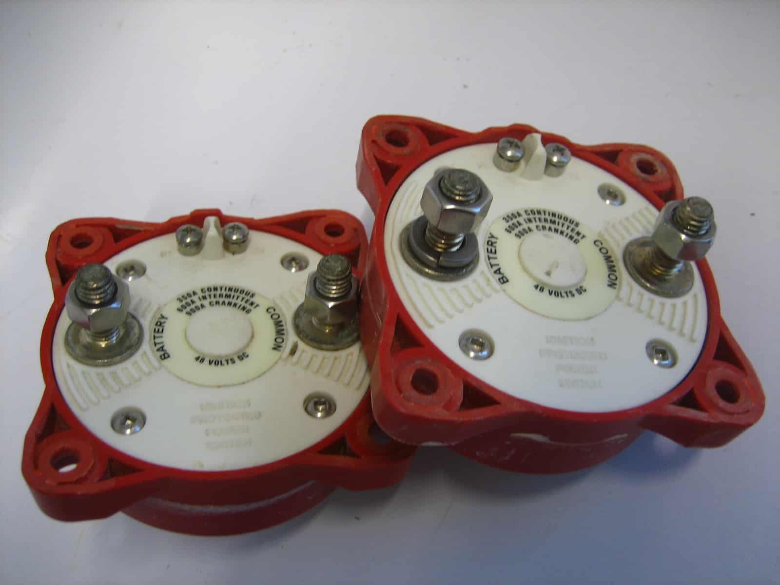 Blue Sea Systems LOT OF 2 9004E Battery Switches - WORKING CONDITION ...