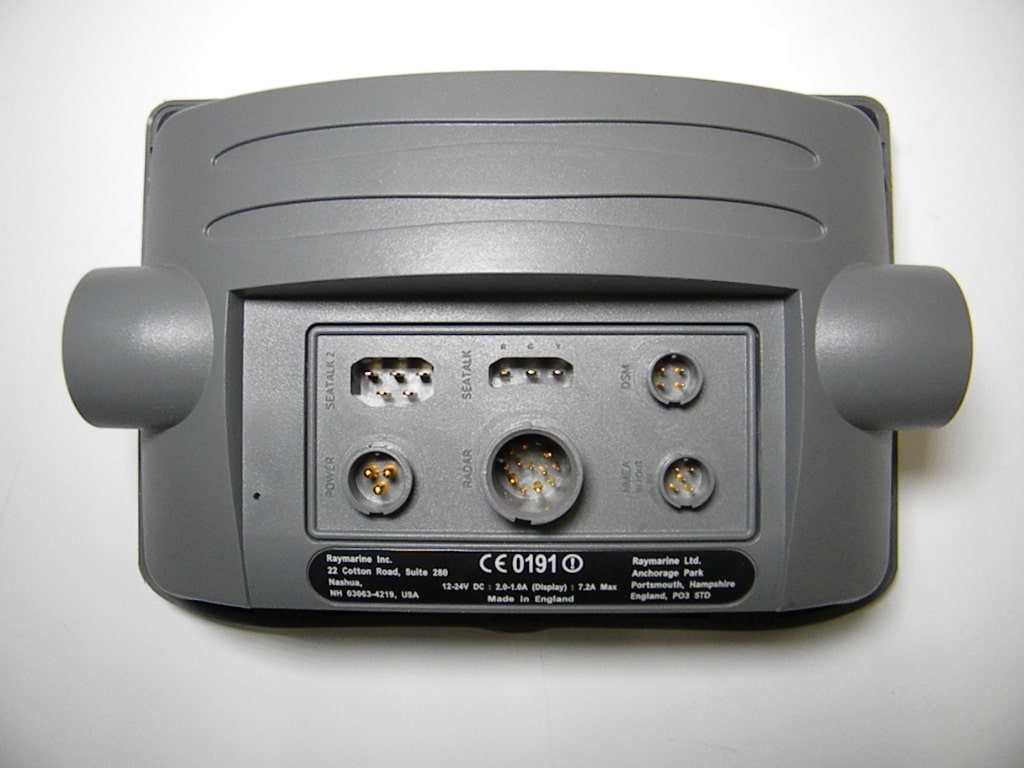 Raymarine C70 Classic Display + Suncover - E02018 - 90 Day Warranty ...