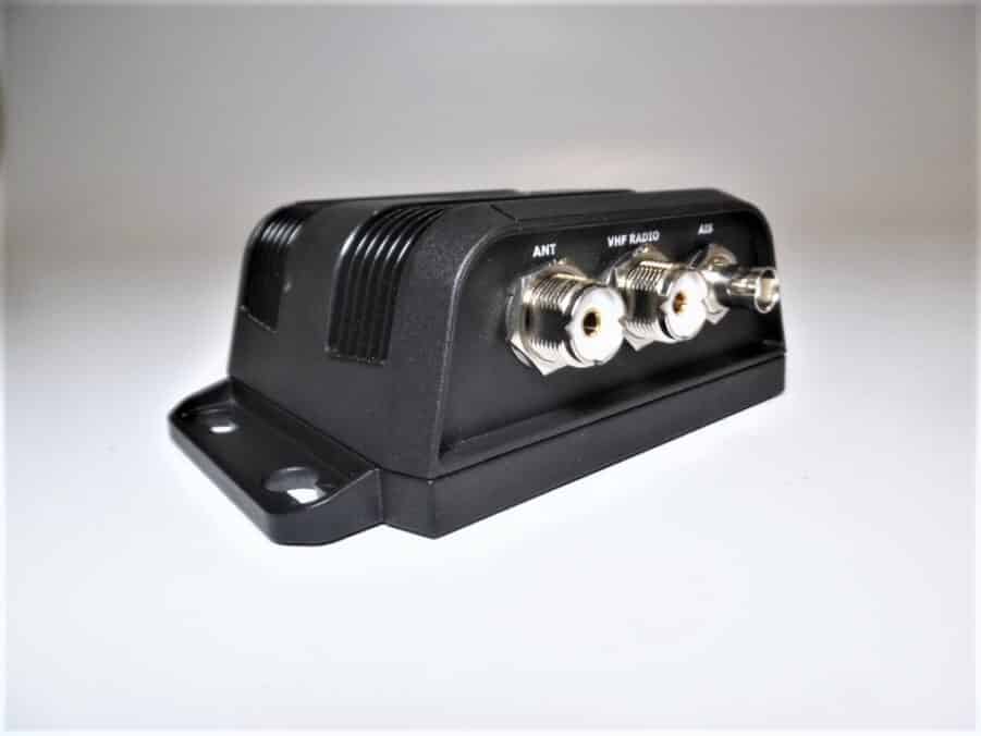 Navico NSPL-500 VHF Antenna Splitter TESTED / WORKING Good Condition w ...