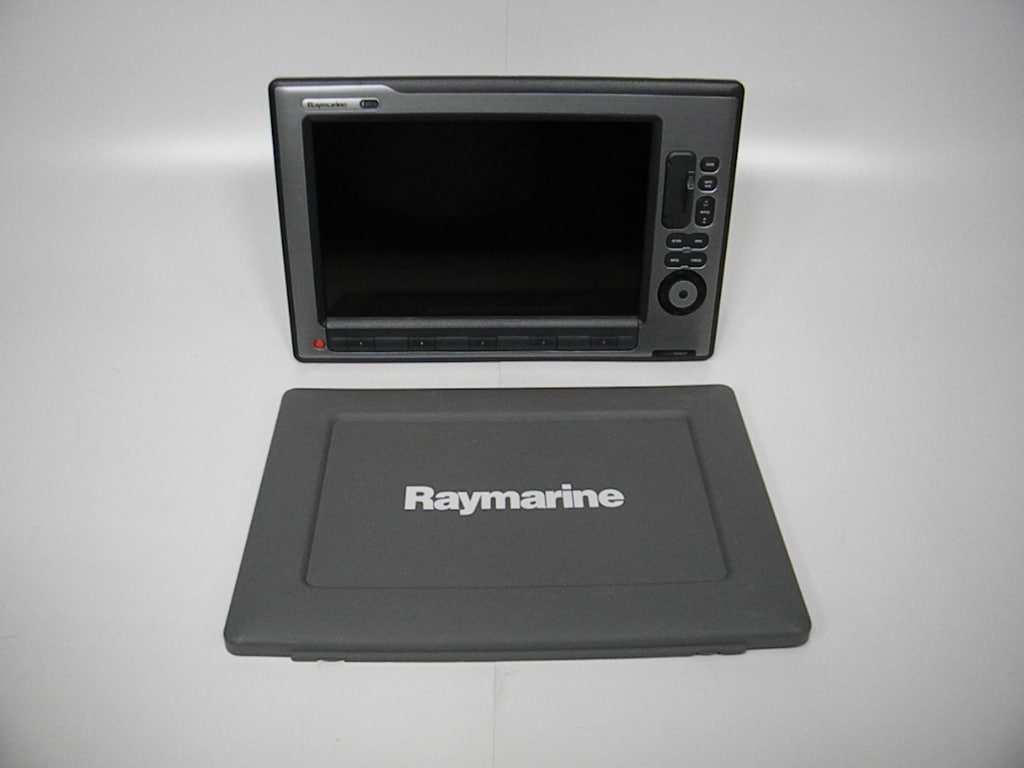 Raymarine E140W HybridTouch 14" MFD w/ Bezel & Sun Cover -E62226- 90 ...