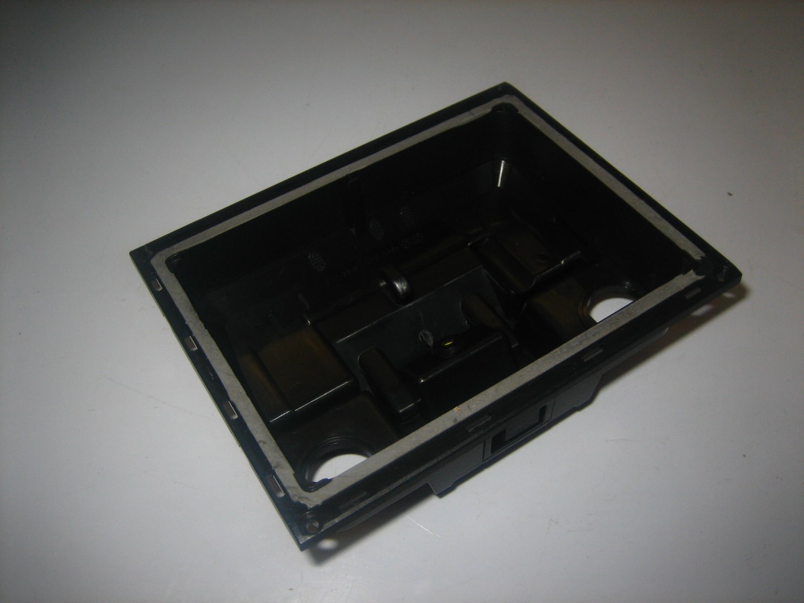 Simrad GO5 REAR CASE *NEW* Also for B&G Vulcan 5 Mercury Vesselview 502 ...