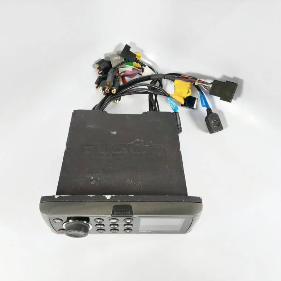 Fusion - MS-IP700i True Marine Entertainment System for iPod - SEE ...