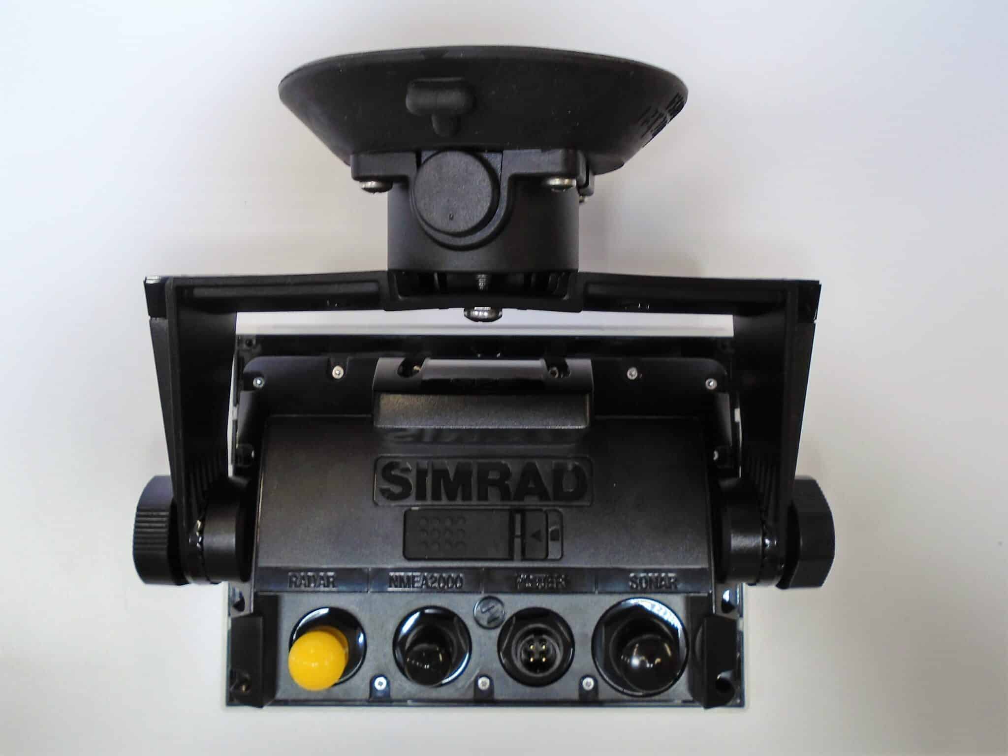 Simrad GO7 XSR MFD &SeaSucker Mount *Power Cable + Suncover* Tested ...