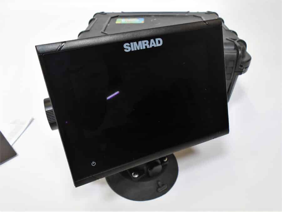 Simrad GO7 XSR MFD &SeaSucker Mount *Power Cable + Suncover* Tested ...