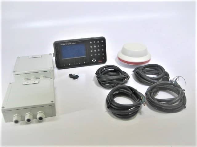 Leica MX Marine MX420/8 Display W/MX521B,Cables,And Junction Boxes ...