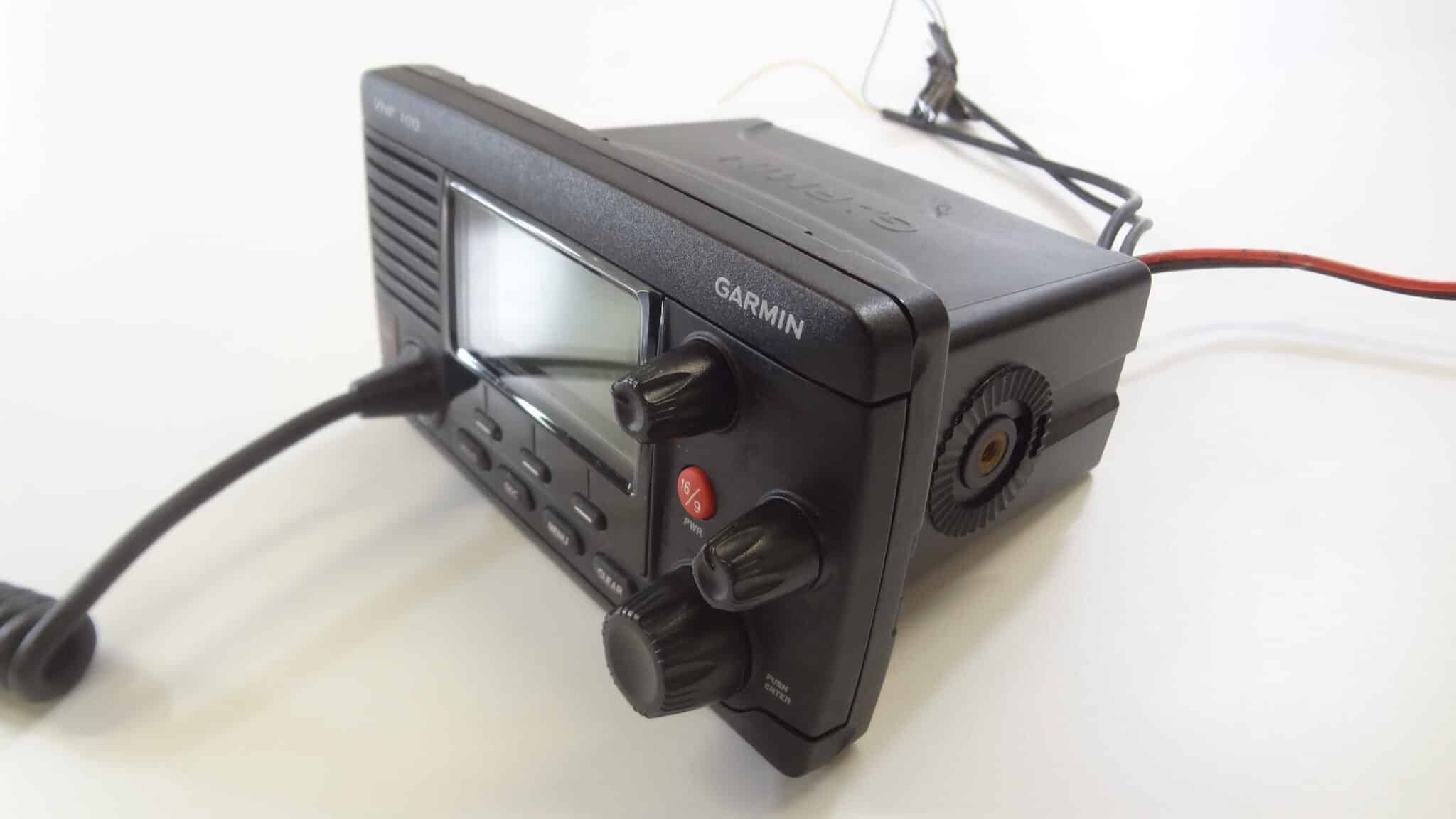 Garmin VHF 100 Submersible Radio Transceiver Unit with Rebuilt Hand Mic ...