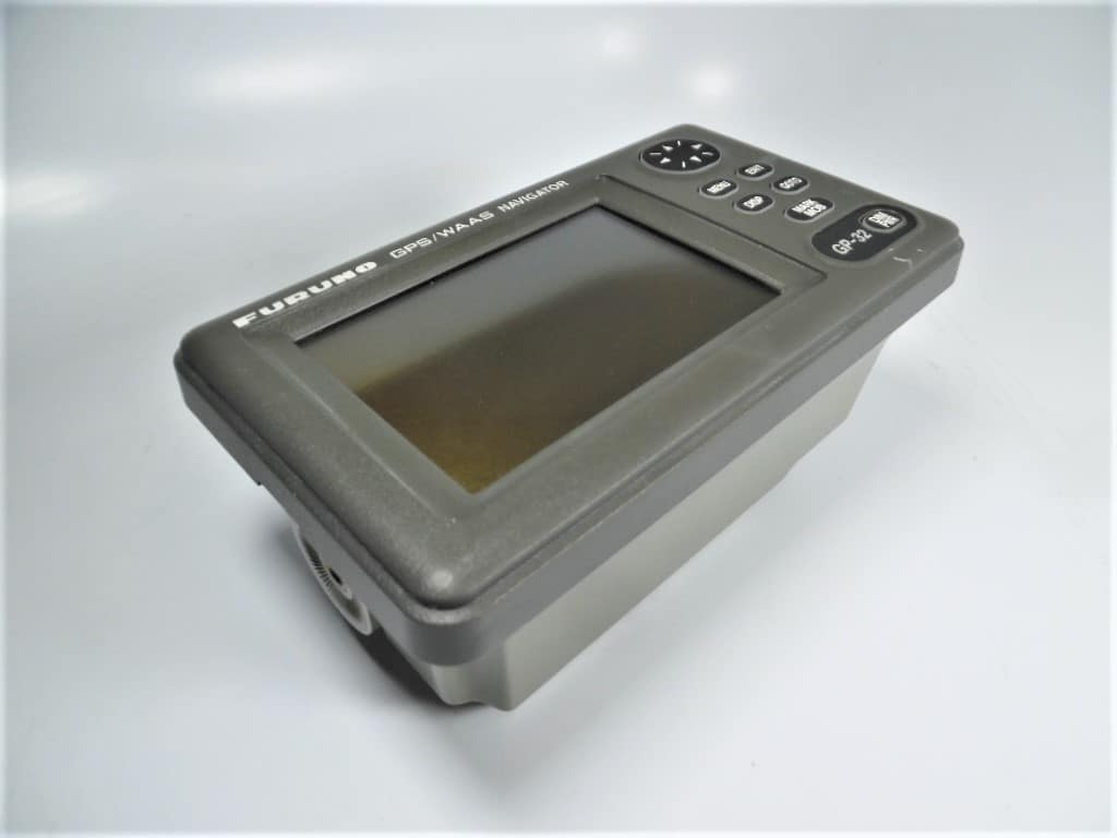 Furuno GP-32 GPS WAAS Navigator 3.5" Monochrome LCD Display Repeater ...