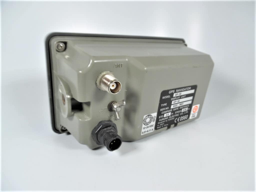 Furuno GP-32 GPS WAAS Navigator 3.5" Monochrome LCD Display Repeater ...