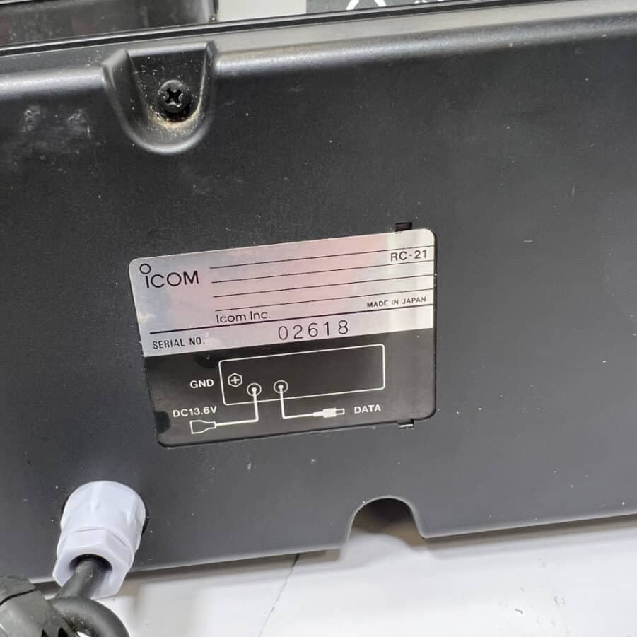 ICOM IC-M710 Single Side Band Radios w/ AT-140 Tuner HM-120 - Parts Lot - Max Marine Electronics