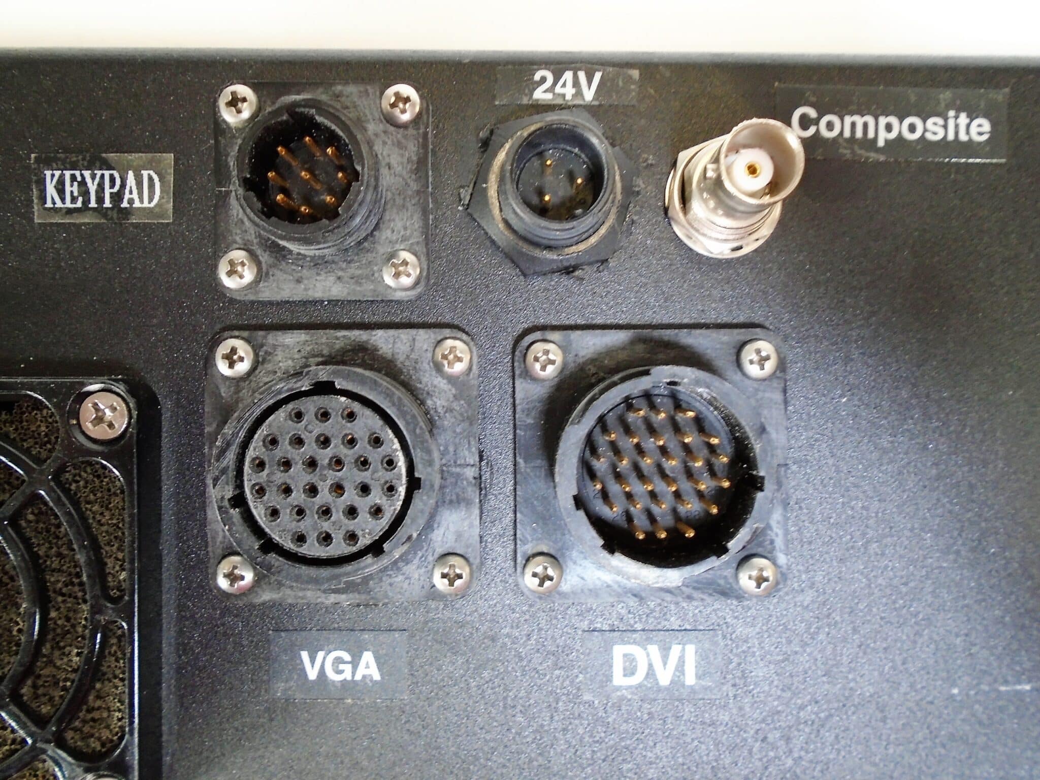 VEI 18" Marine Monitor 24V Display w/ DVI / VGA Cables 1280 (TESTED ...