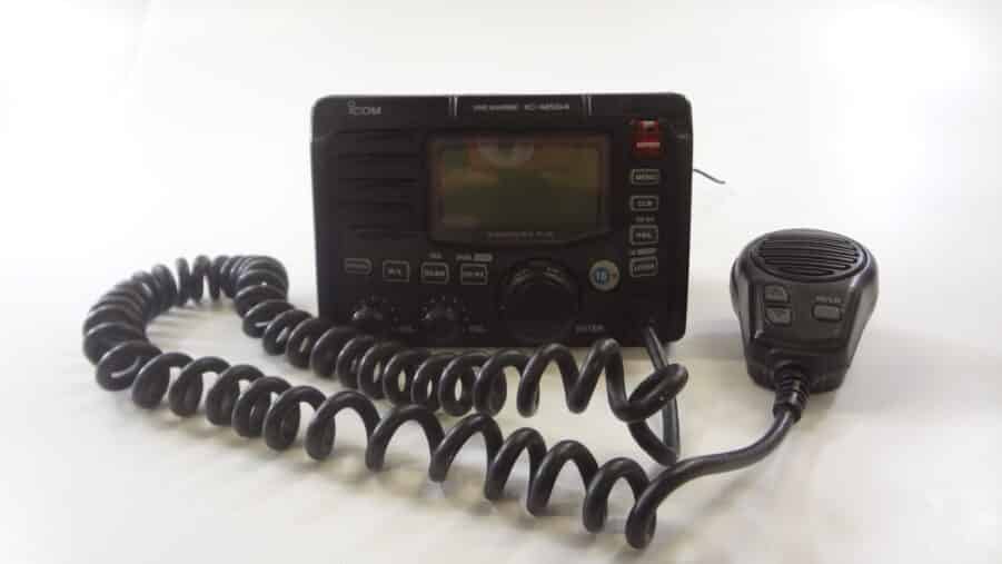 Icom IC-M504 Submersible Marine Fixed Mount VHF Radio Transceiver Unit ...