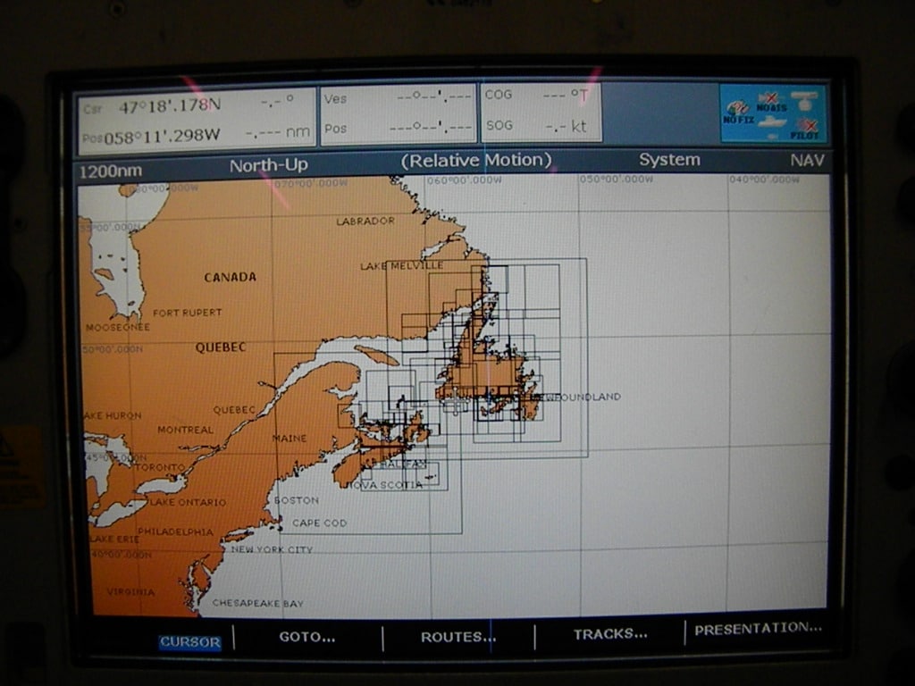 Navionics Gold CF Chart Card "Newfoundland" 2G903XL3 - 128MB - 2004 ...