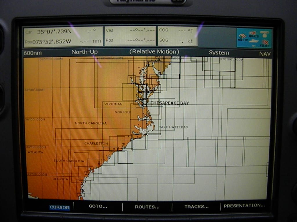 Navionics Gold CF Chart Card "USA - East" CF/16XG V01.20 - 512MB - 2008 ...