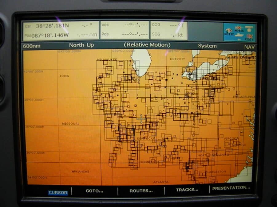 Navionics HotMaps Premium CF Chart Card -EAST- CF/PREM-E 256MB APR2005 ...