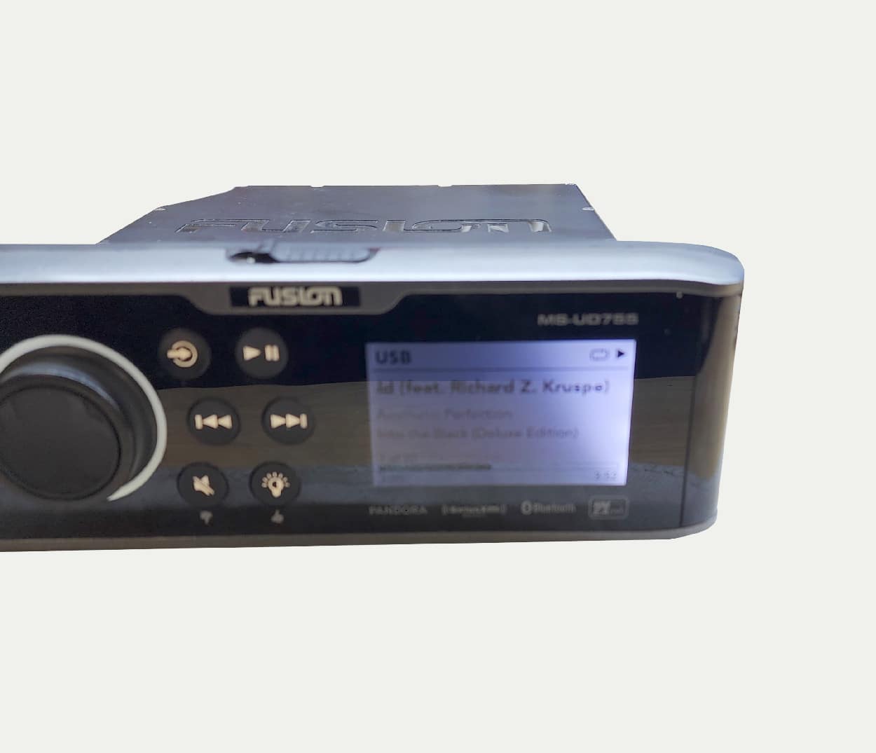 Fusion MS-UD755 Marine Digital Media Receiver With BT - TESTED - SEE ...