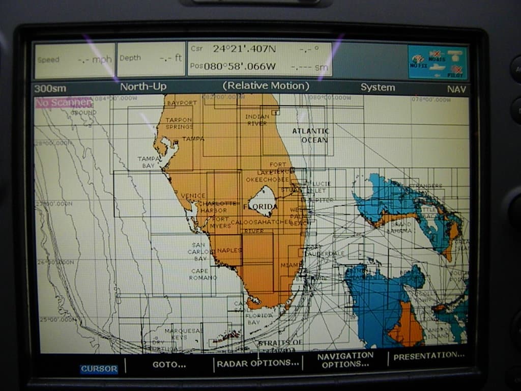 Navionics Platinum+ CF Chart Card US Southeast – N. Bahamas CF/906 ...