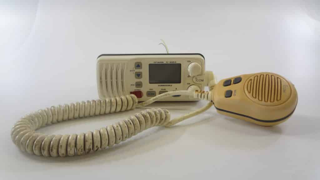 Icom IC-M304 VHF Transceiver Unit W/ HM-164SW Hand Mic